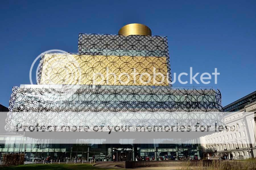 Main entrance to new Library of Birmingham, UK | Photo Maestro