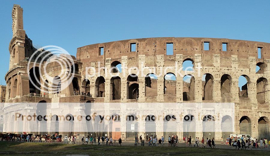 Outside the Colosseum, Rome | Photo Maestro