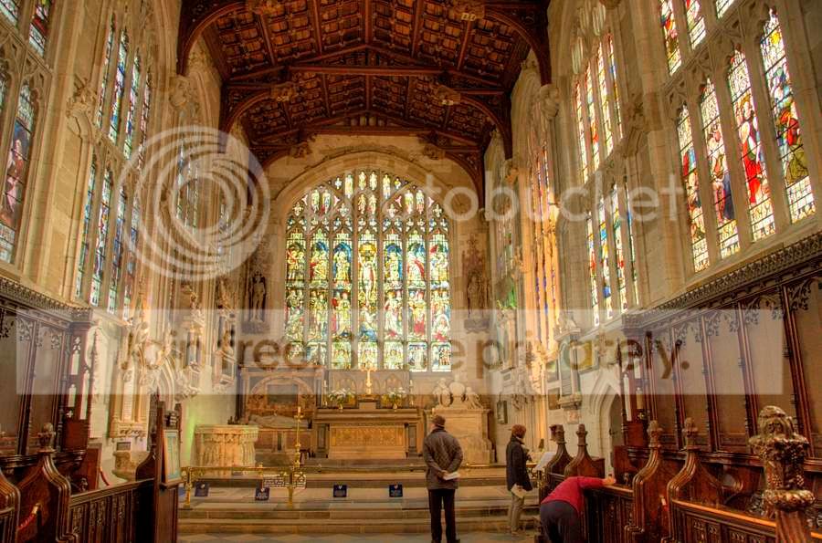 Inside Holy Trinity Church in Stratford upon Avon, England | Photo Maestro