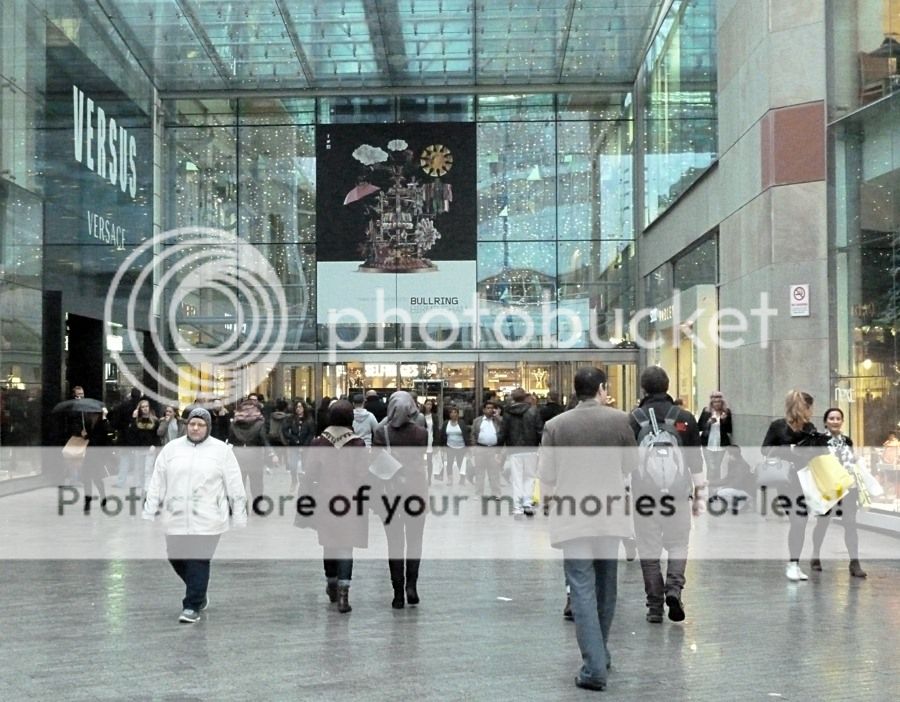 Entrance to the Bull Ring, Birmingham | Photo Maestro