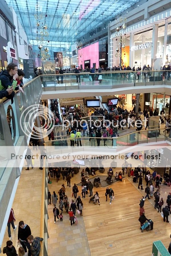 Inside the Bull Ring, Birmingham | Photo Maestro