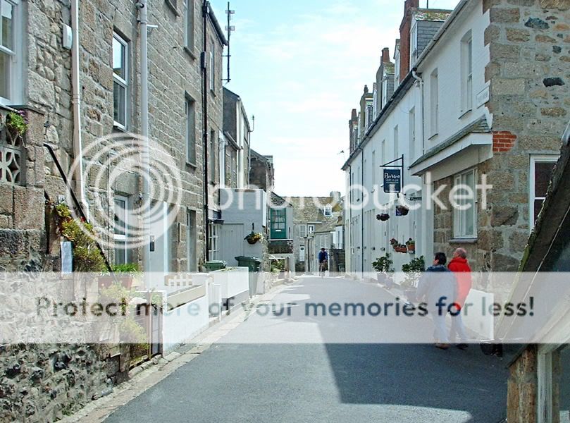Back Road East, St Ives, Cornwall | Photo Maestro