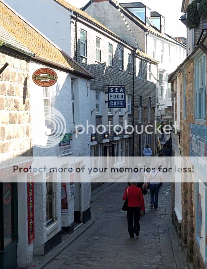 Fore Street in St Ives, Cornwall | Photo Maestro