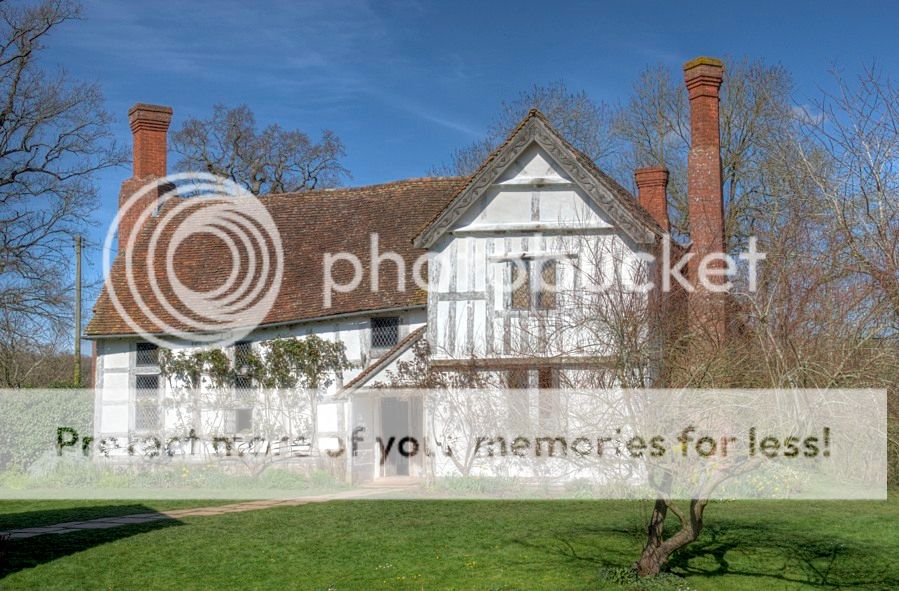 Lower Brockhampton House, Worcestershire | Photo Maestro